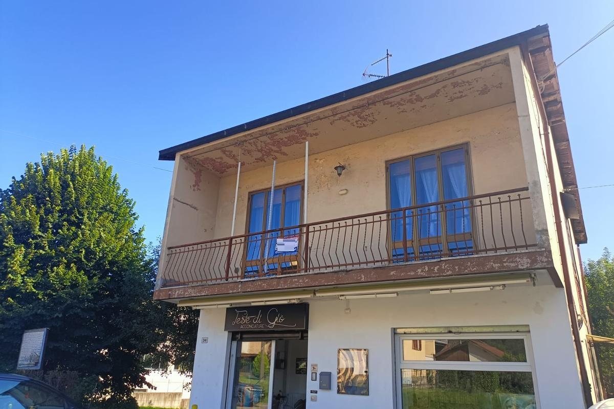 Vendita villa 160mq Via Trieste, 34, Besozzo | Dove.it